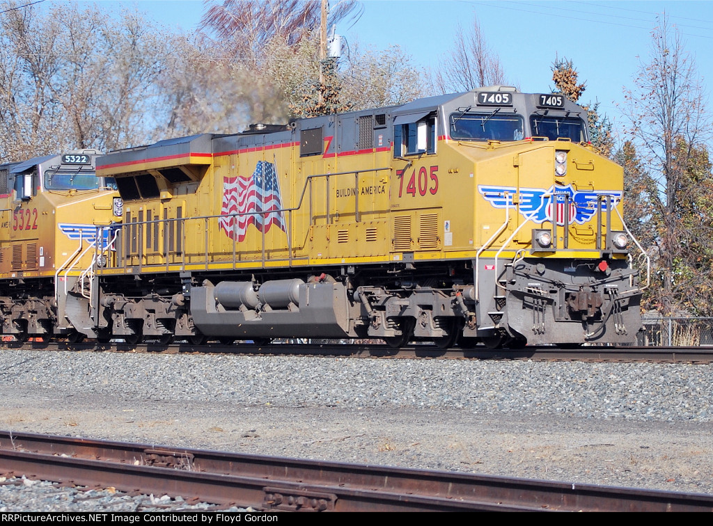 UP 7405 leads eastbound